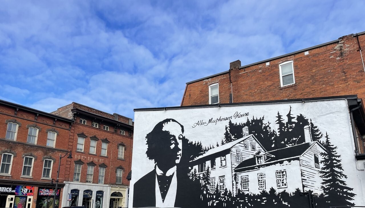 Napanee: shop the blocks for festive finds | South Eastern Ontario